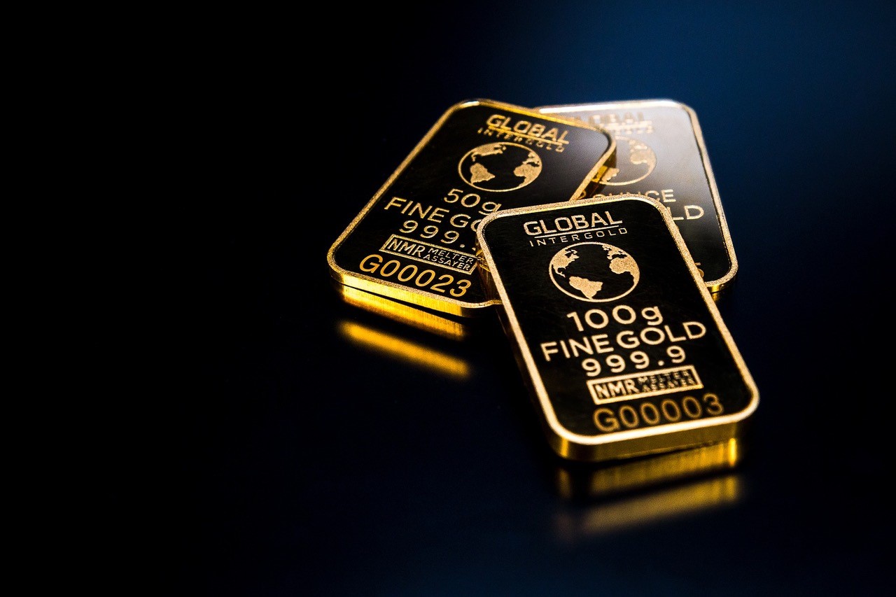 Gold Extends Advance - ADM Investor Services
